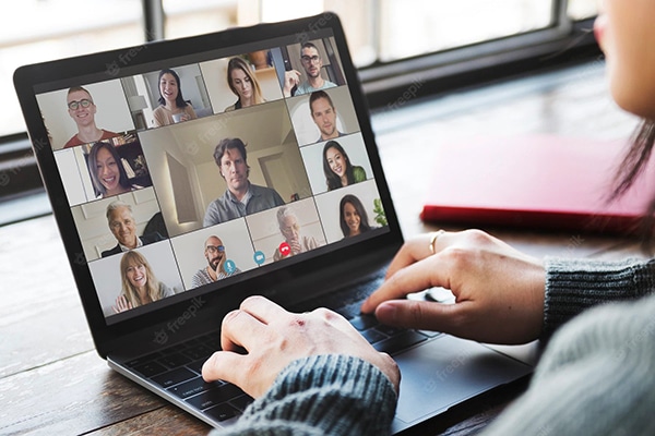 20 Team Building Activities for Remote Employees | Entermission VR Sydney